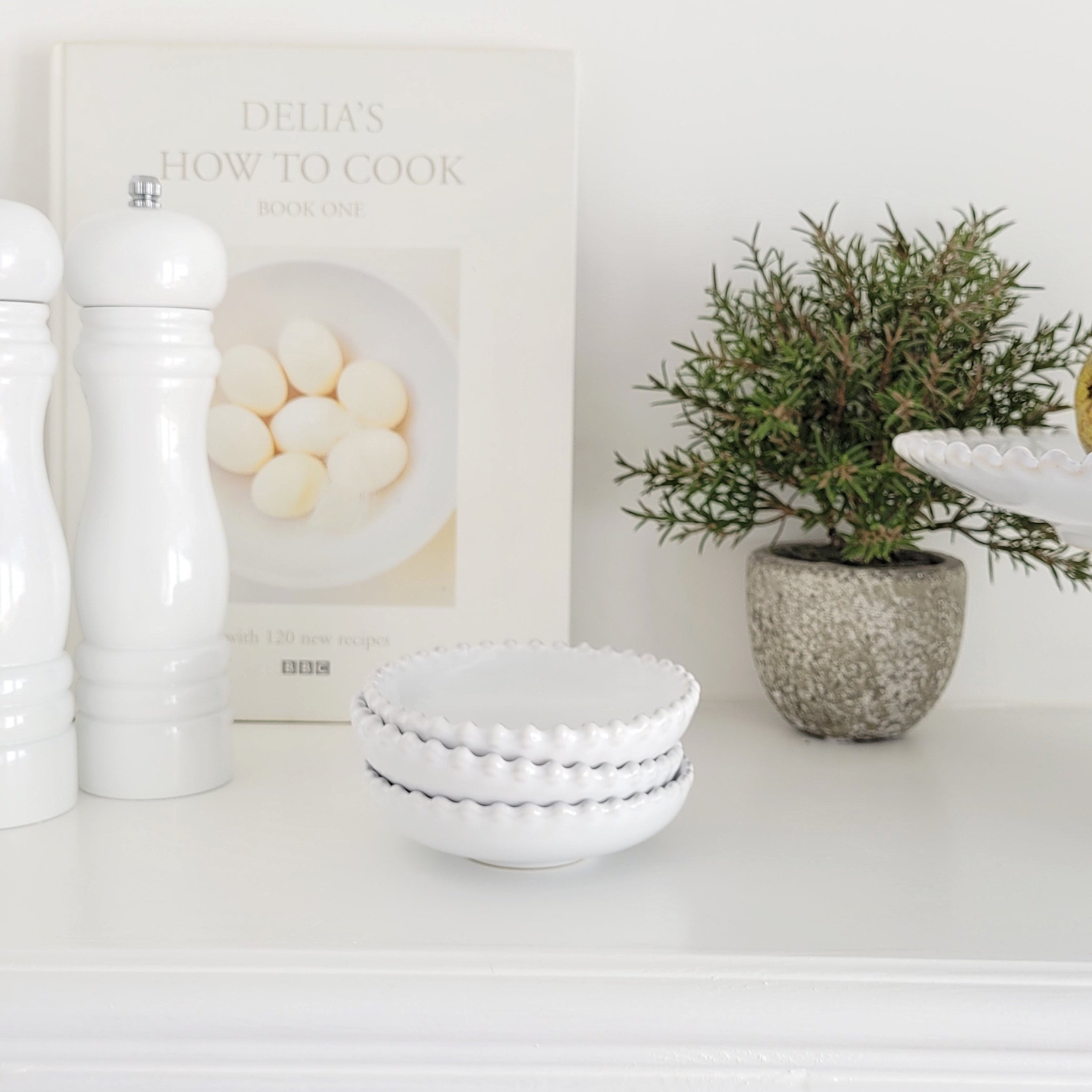 White Pearl Mini Dish – Paper & Ink